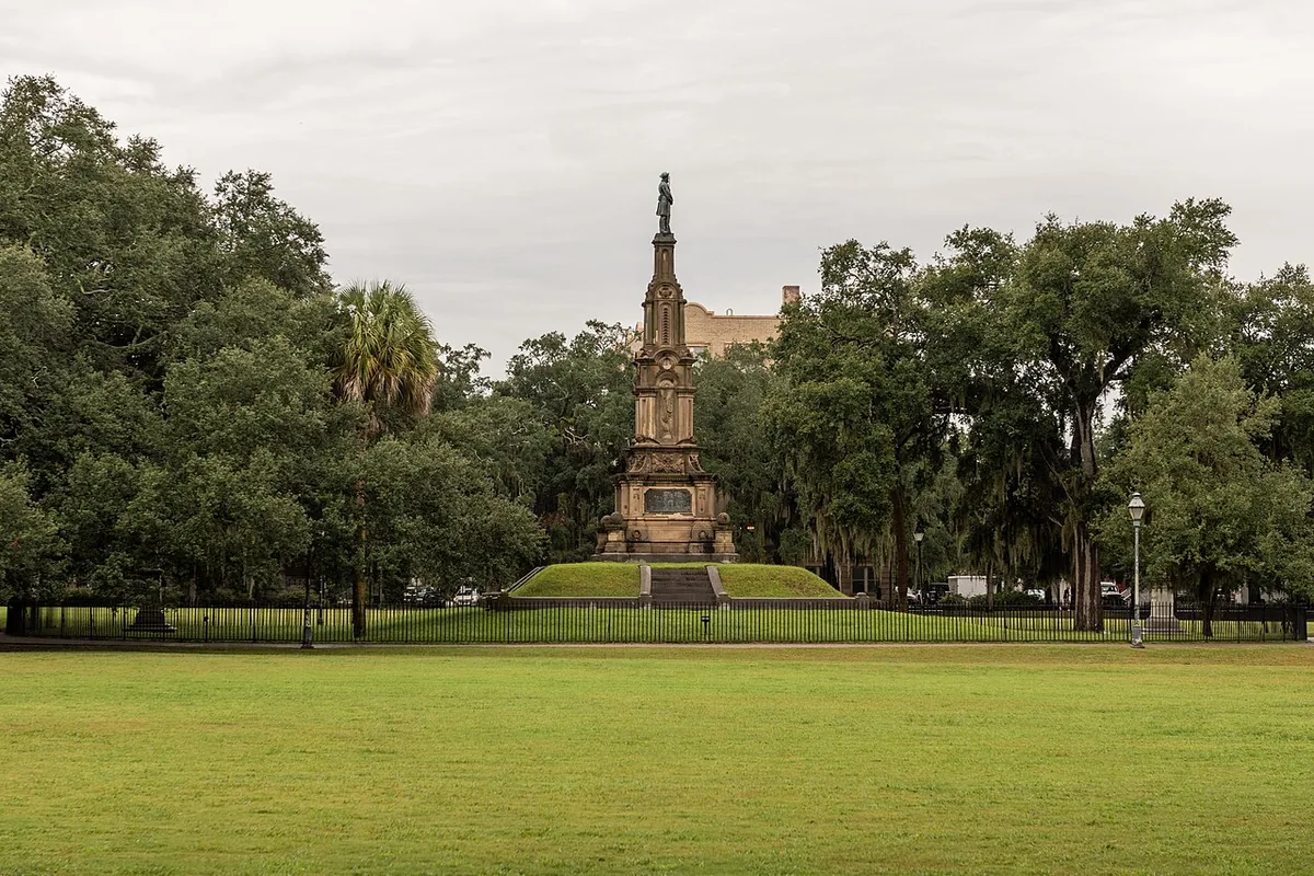 Savannah Travel Guide: Everything You Need to Know (2026) - The Pro Travel